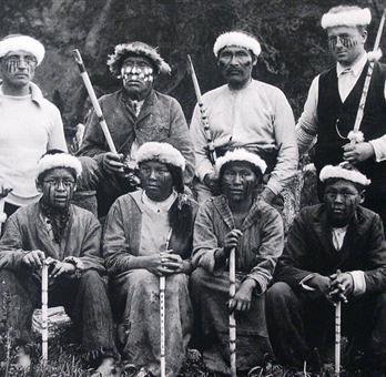 Yaganes: Ubicación, lengua, costumbre y mucho mas