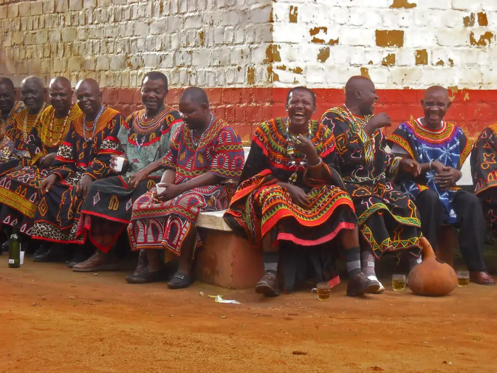 ¿Conoces a los bafut? Descubrelo aquí y mucho mas