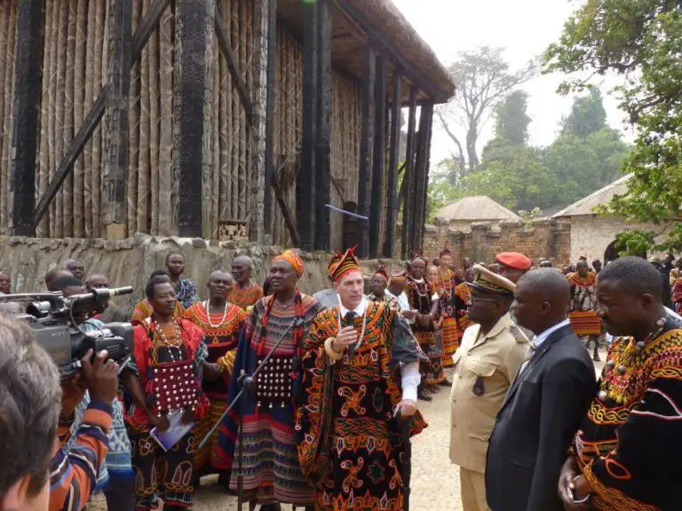 ¿Conoces a los bafut? Descubrelo aquí y mucho mas