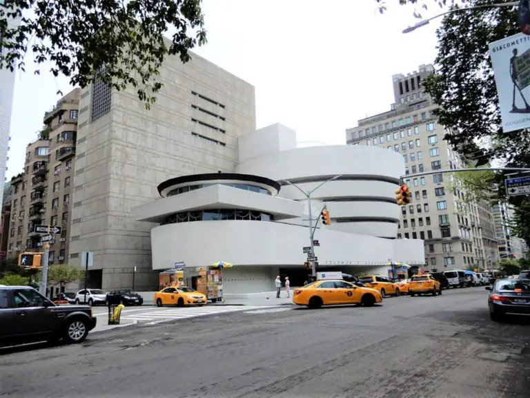 APRENDE DE LA HISTORIA DEL MUSEO SOLOMON R. GUGGENHEIM
