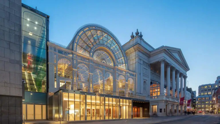 ROYAL OPERA HOUSE, UNO DE LOS TEATROS MÁS IMPORTANTES DEL MUNDO